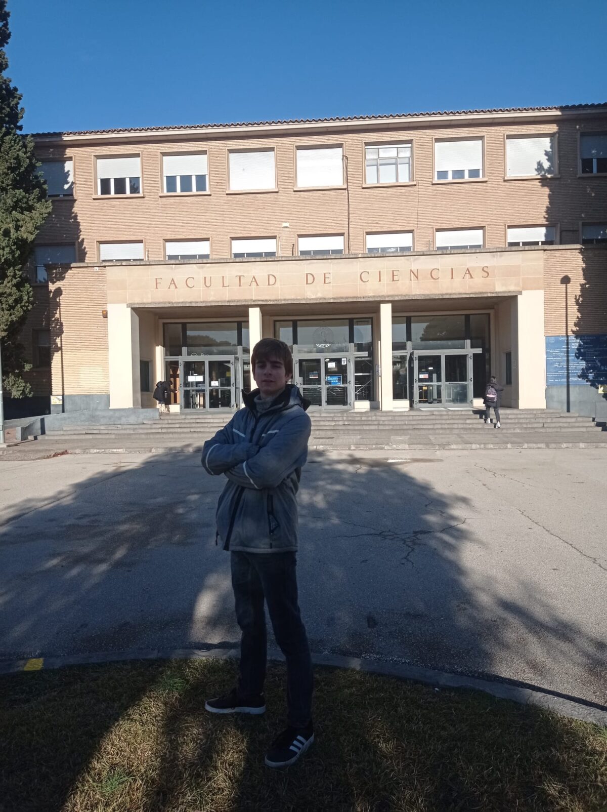 Héctor Esteban nos representa en la Olimpiada Física – IES Virgen del Pilar